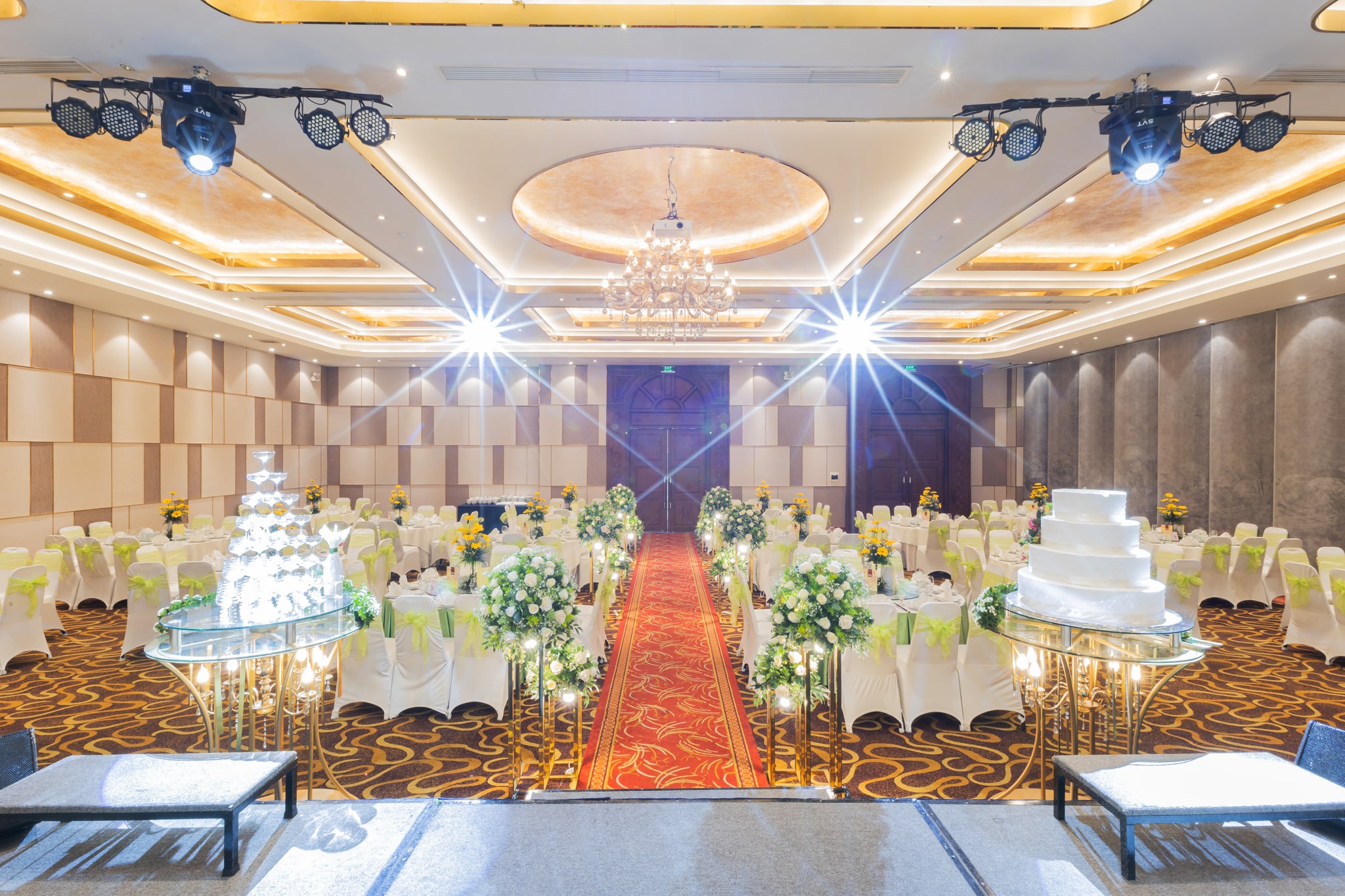 SẢNH TIỆC - Trung tâm hội nghị - Nhà hàng tiệc cưới - Diamond Place 1